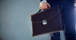 Panduan Ajukan Gugatan Legal Standing dalam Hukum Indonesia - CHP